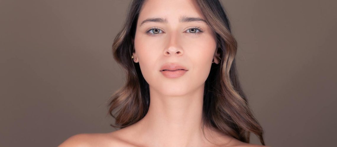 Can girls have Adam's apple?